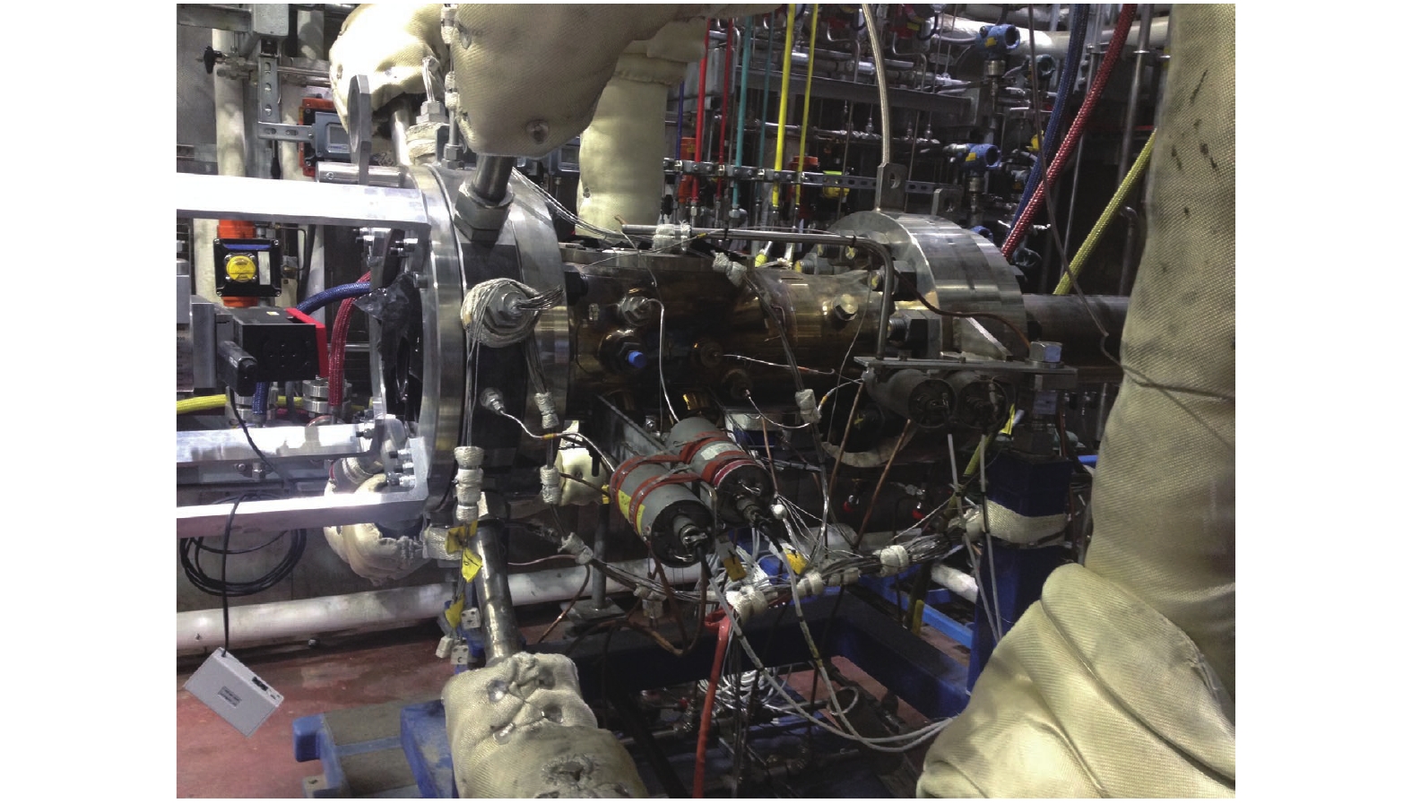 民用航空发动机燃烧室试验技术分析与研究